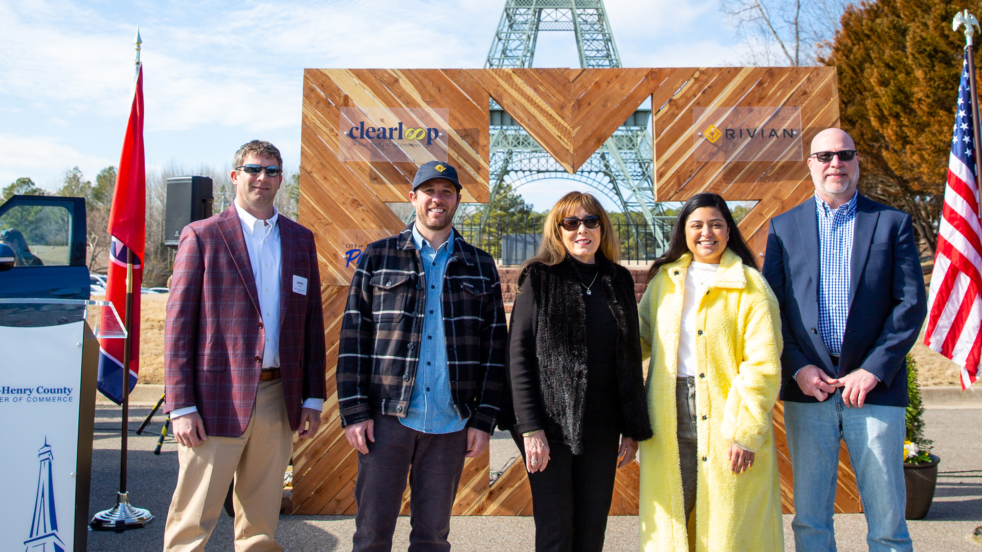 Eiffel Tower EV station gives first charge [The Paris Post-Intelligencer] - Clearloop